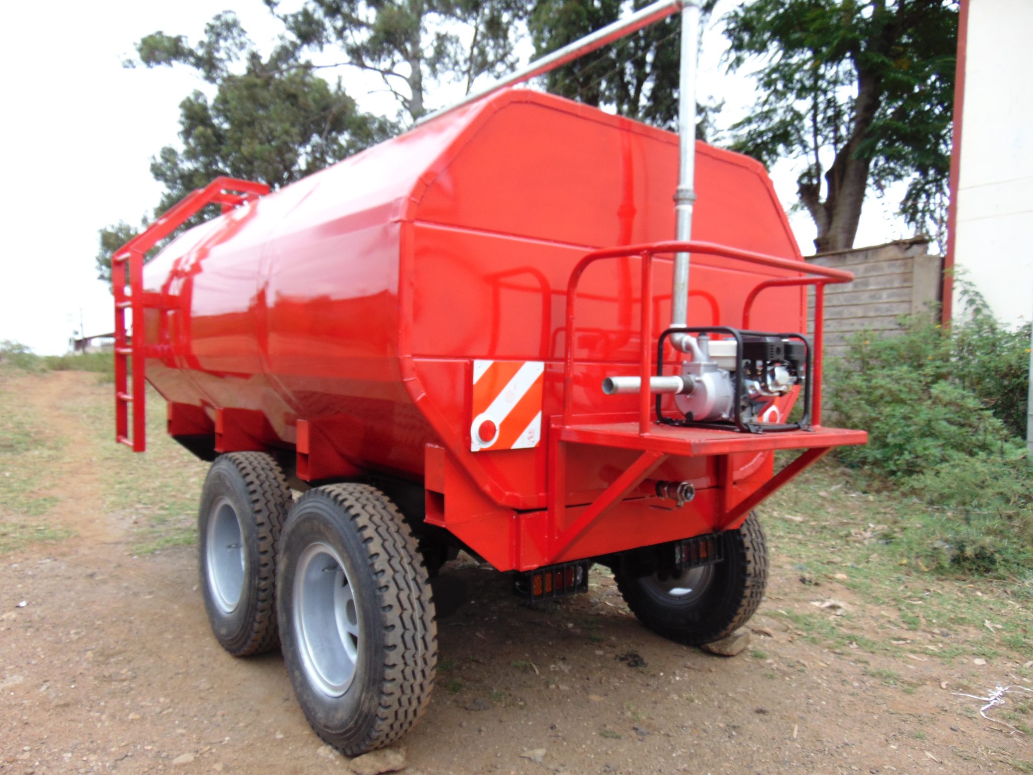 10000 Litre Water Bowser - Tippers And Trailers Ltd