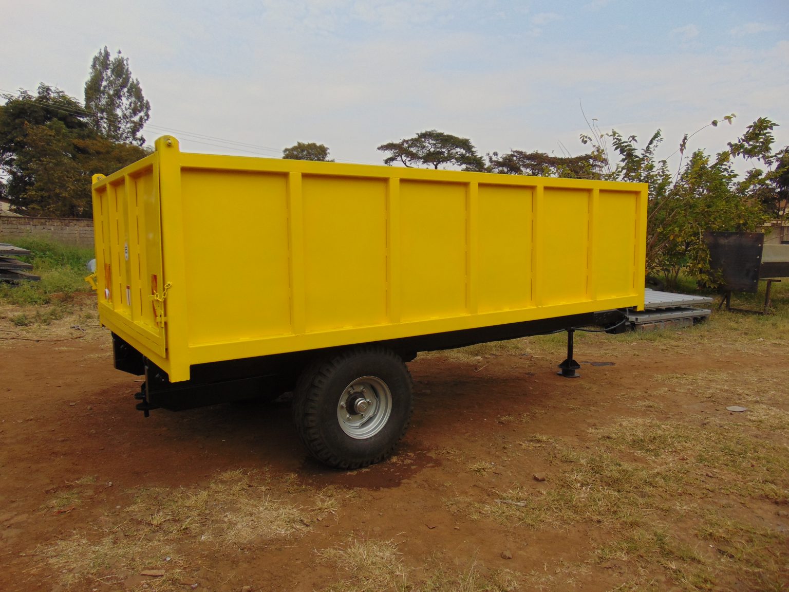 6.5 Ton Tipping Grain Trailer - Tippers And Trailers Ltd