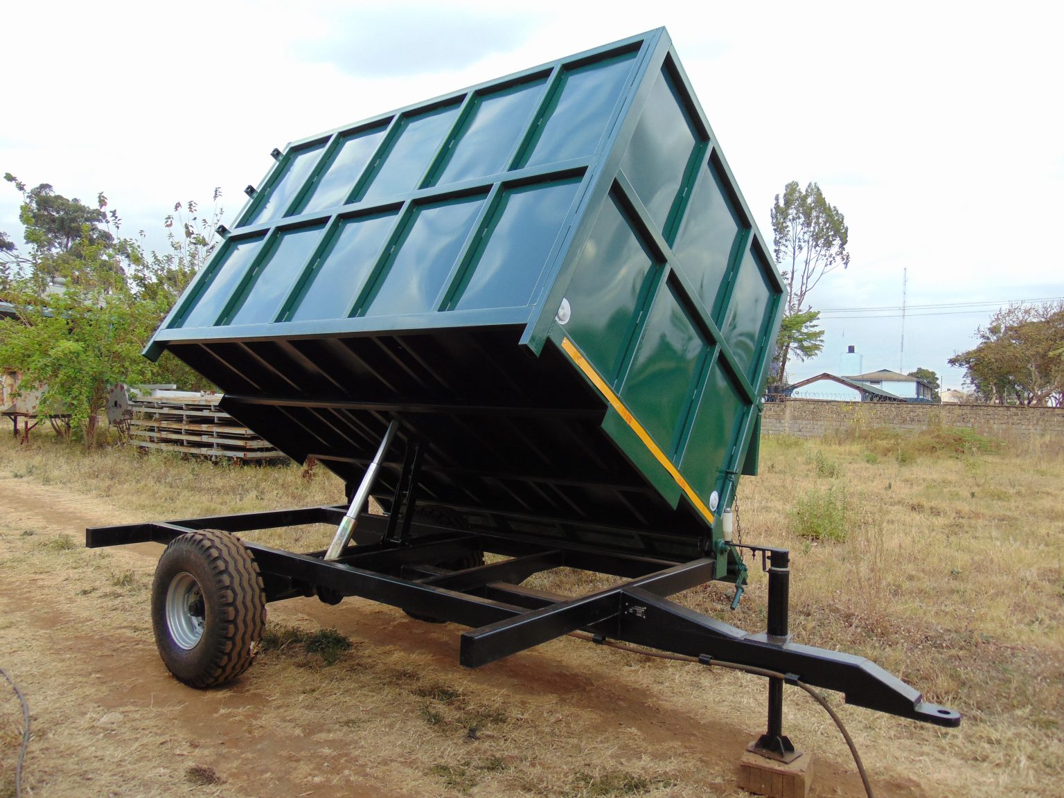 4.5 Ton Side Tipping Silage Trailer - Tippers And Trailers Ltd