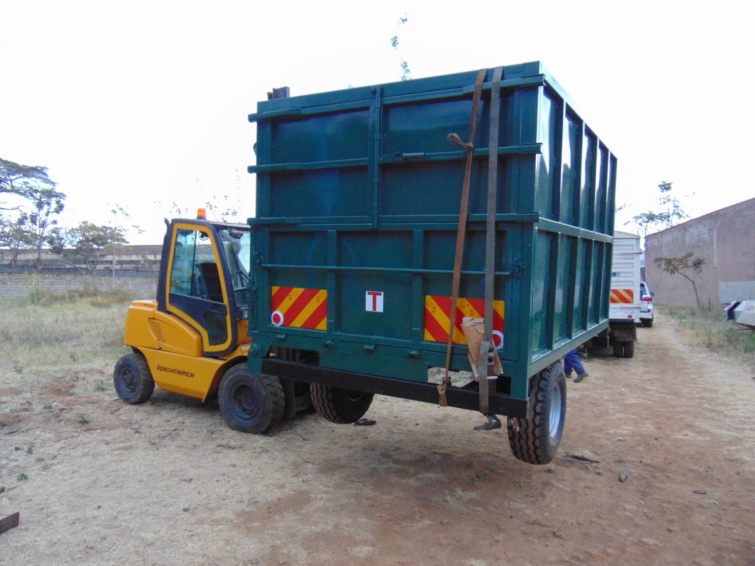 4.5 Ton Side Tipping Silage Trailer - Tippers And Trailers Ltd